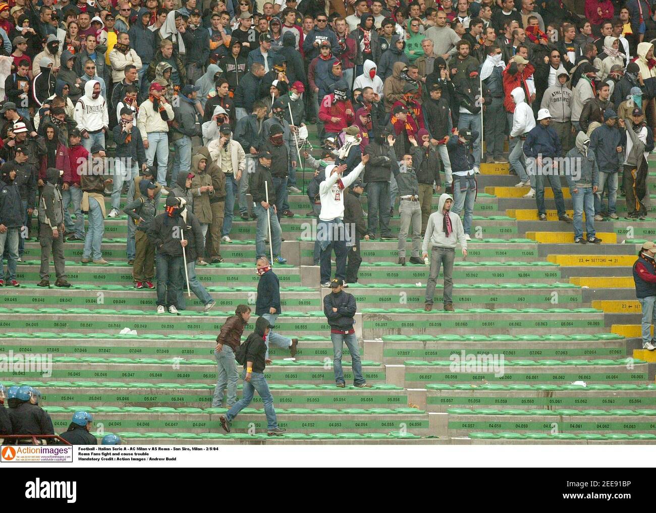 Europe football fans fight hi-res stock photography and images - Alamy