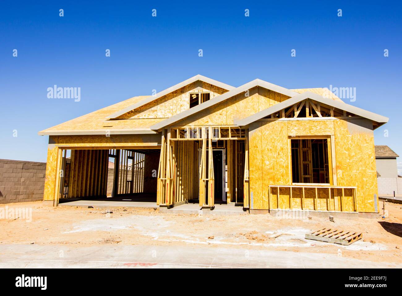 New Home Construction In Housing Development Stock Photo - Alamy