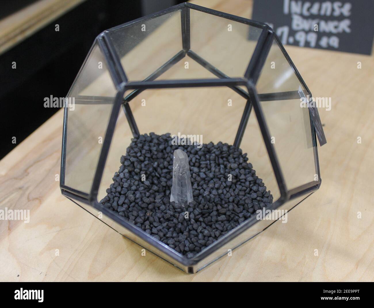 Display of crystals hi-res stock photography and images - Alamy