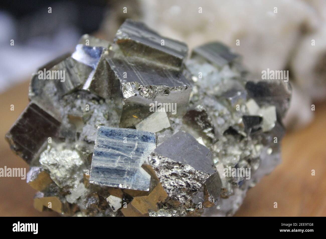 Crystal rocks hi-res stock photography and images - Alamy