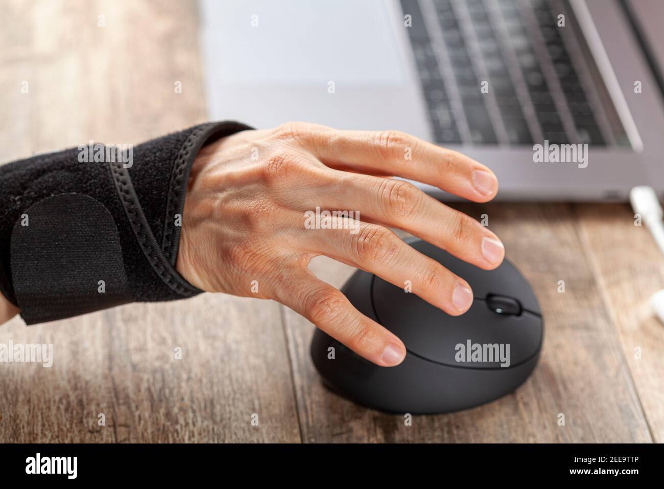 Chronic computer hi-res stock photography and images - Alamy