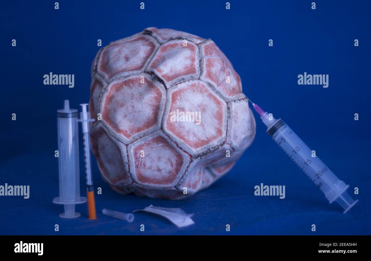 Ball syringe hi-res stock photography and images - Alamy