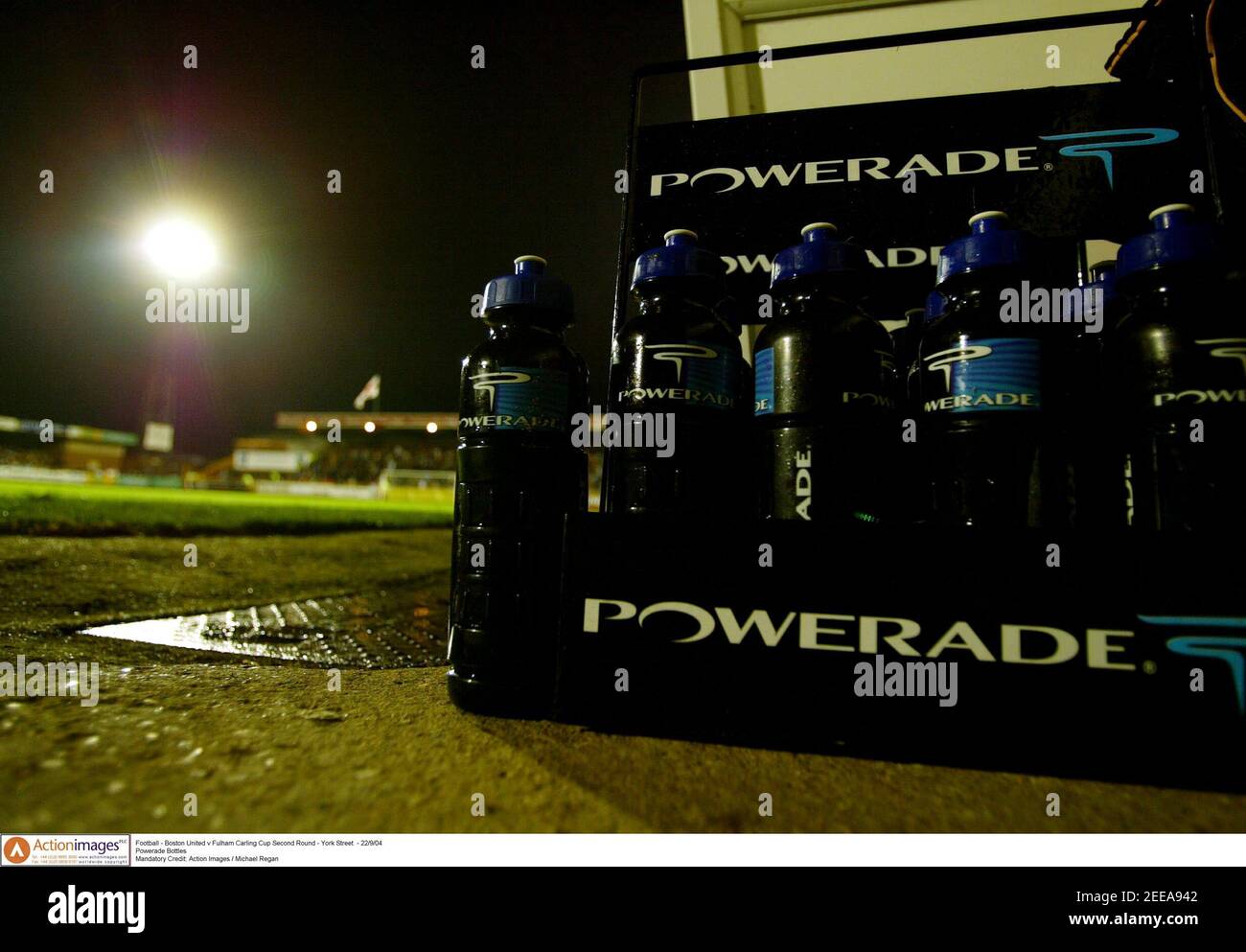 Powerade bottles hi-res stock photography and images - Alamy