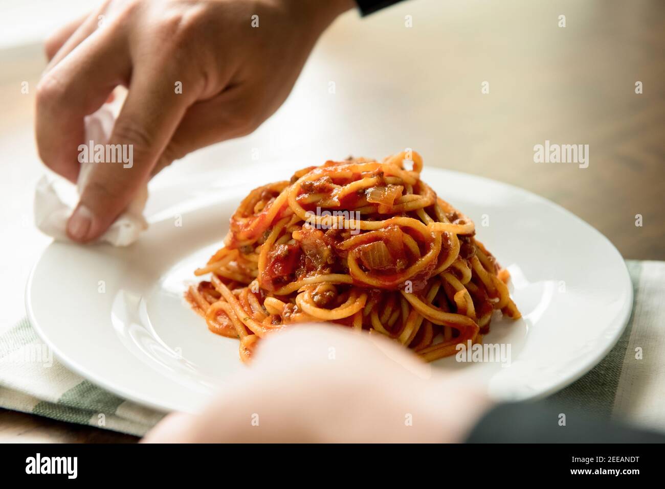 Wiping plate hi-res stock photography and images - Alamy
