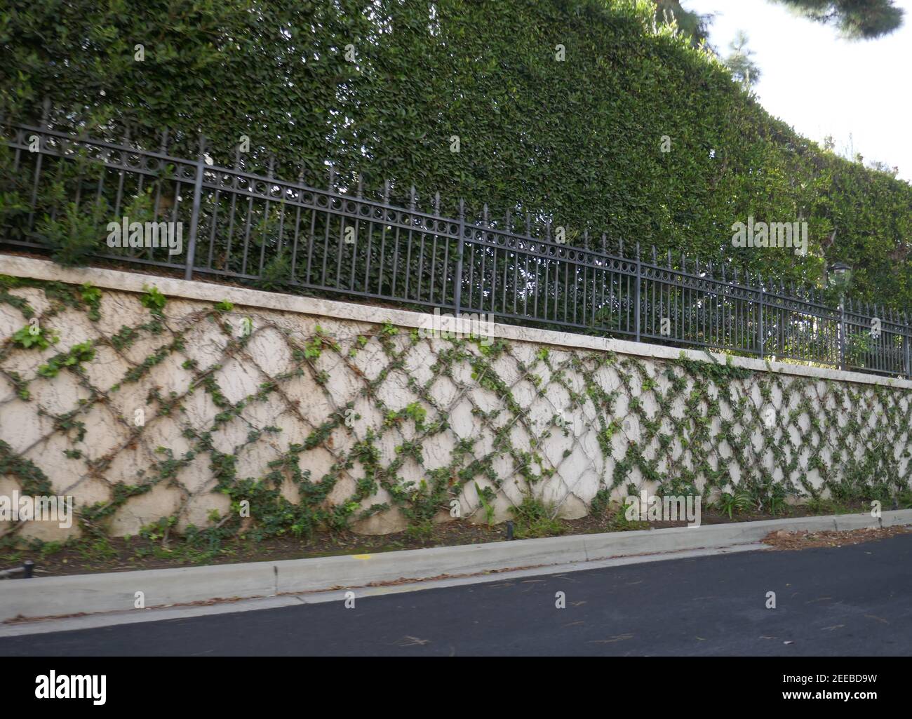 Pickfair estate beverly hills hi-res stock photography and images - Alamy