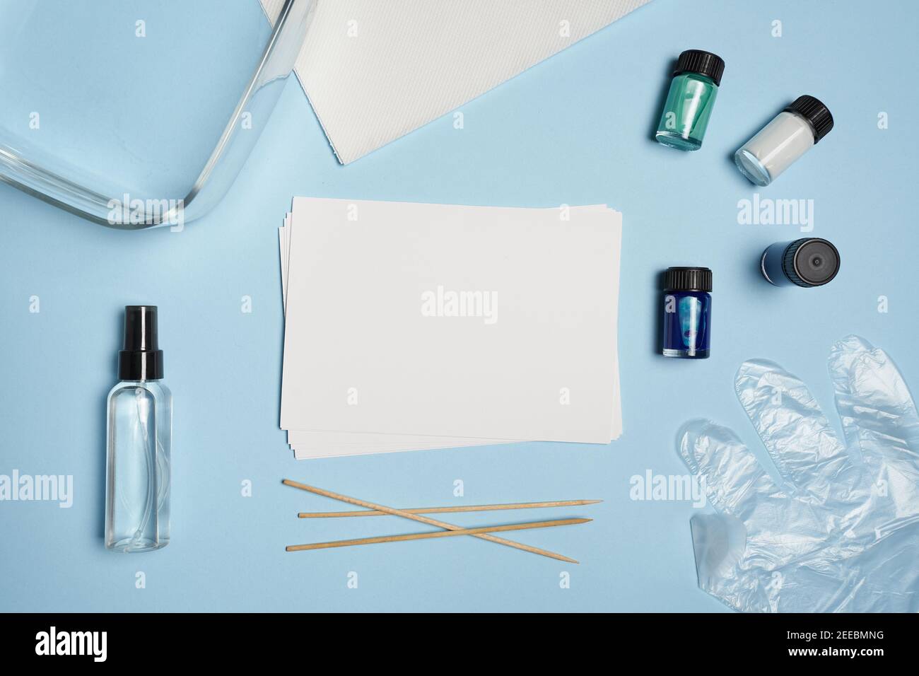 Empty tube dish hi-res stock photography and images - Alamy