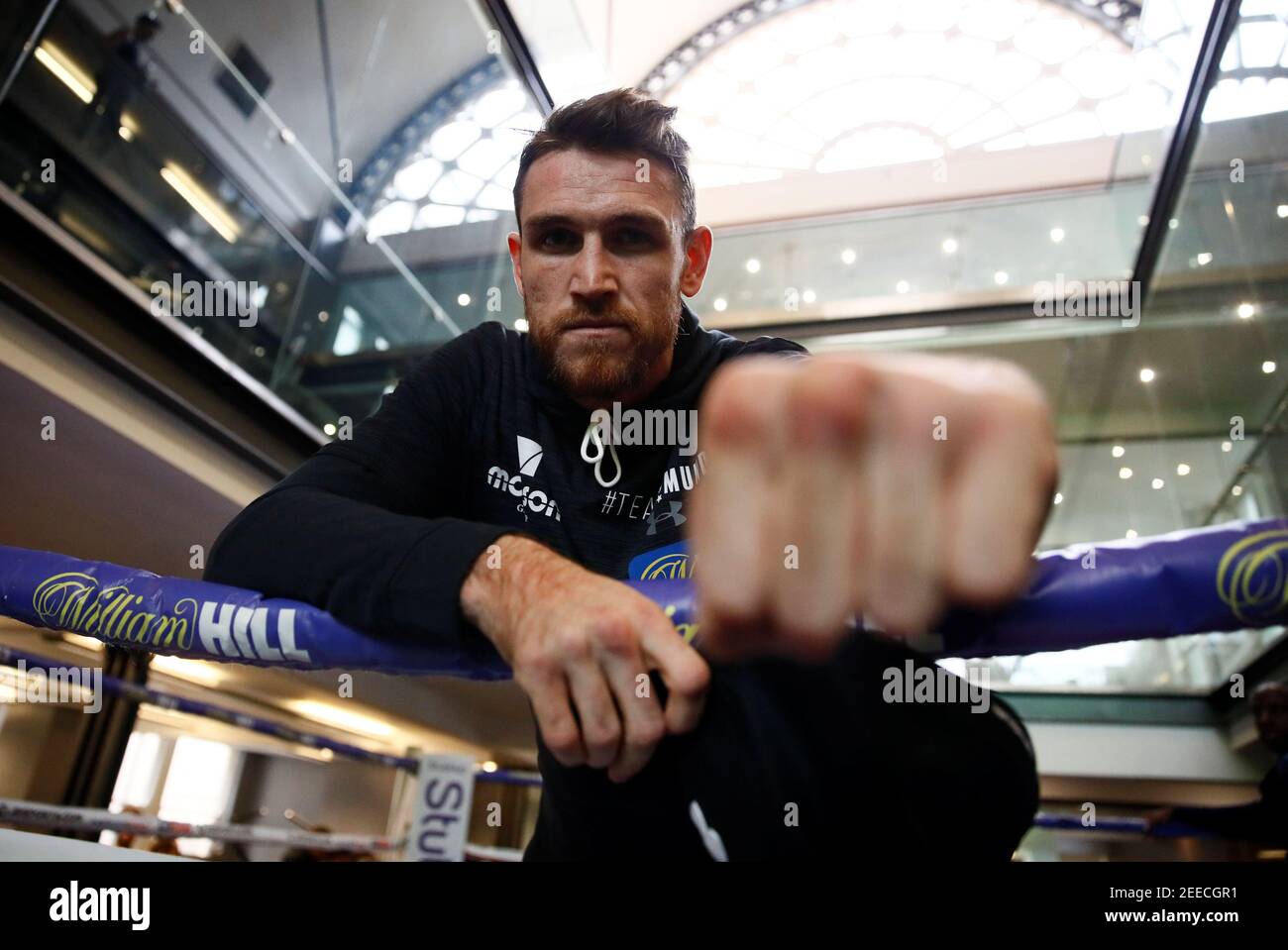 Jason smith poses hi-res stock photography and images - Alamy