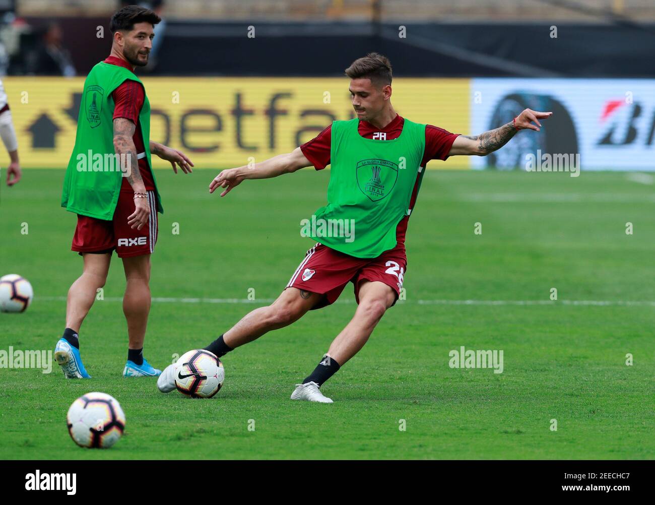 Lucas martinez quarta of river plate hi-res stock photography and ...