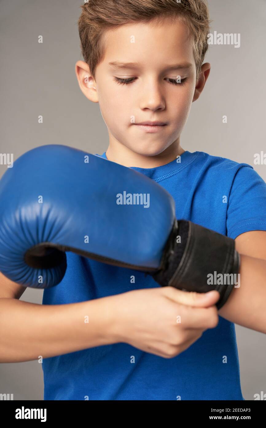 Kickboxing kid hi-res stock photography and images - Alamy