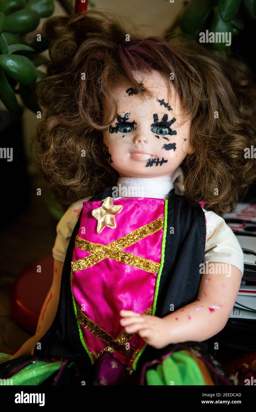 Scary doll hi-res stock photography and images - Alamy