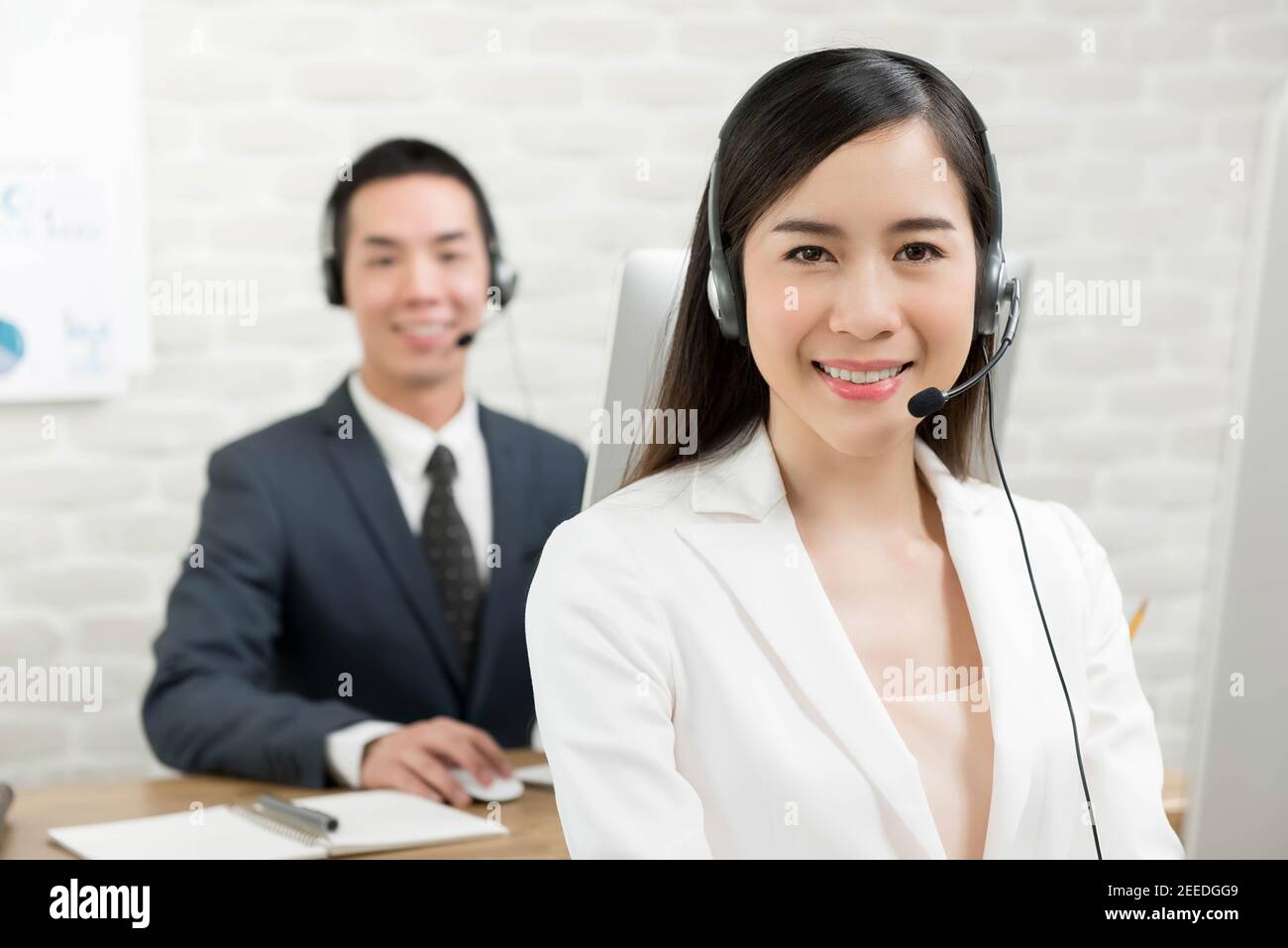 Asian technology worker hi-res stock photography and images - Alamy