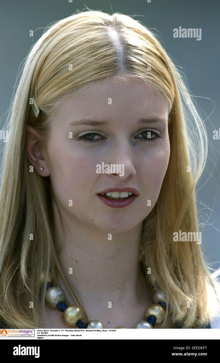 The ring girl 2002 hi-res stock photography and images - Alamy