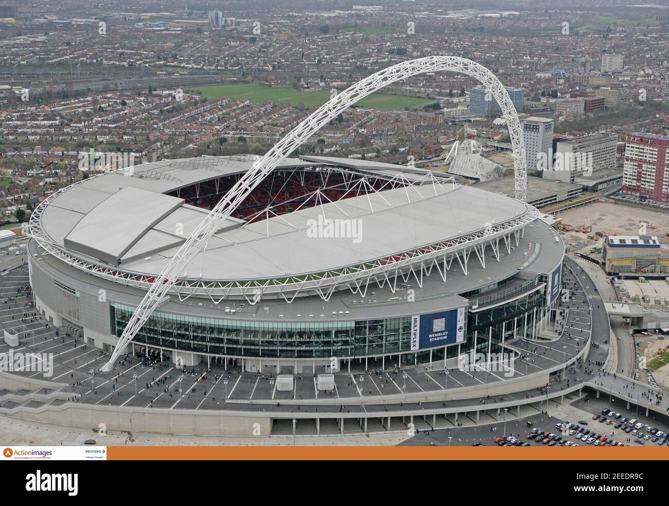 Aerial action football hi-res stock photography and images - Alamy