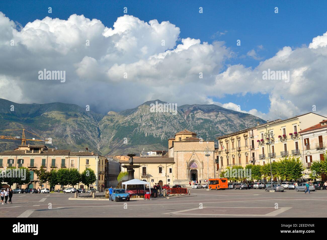 Sulmona italy fountain hi-res stock photography and images - Alamy