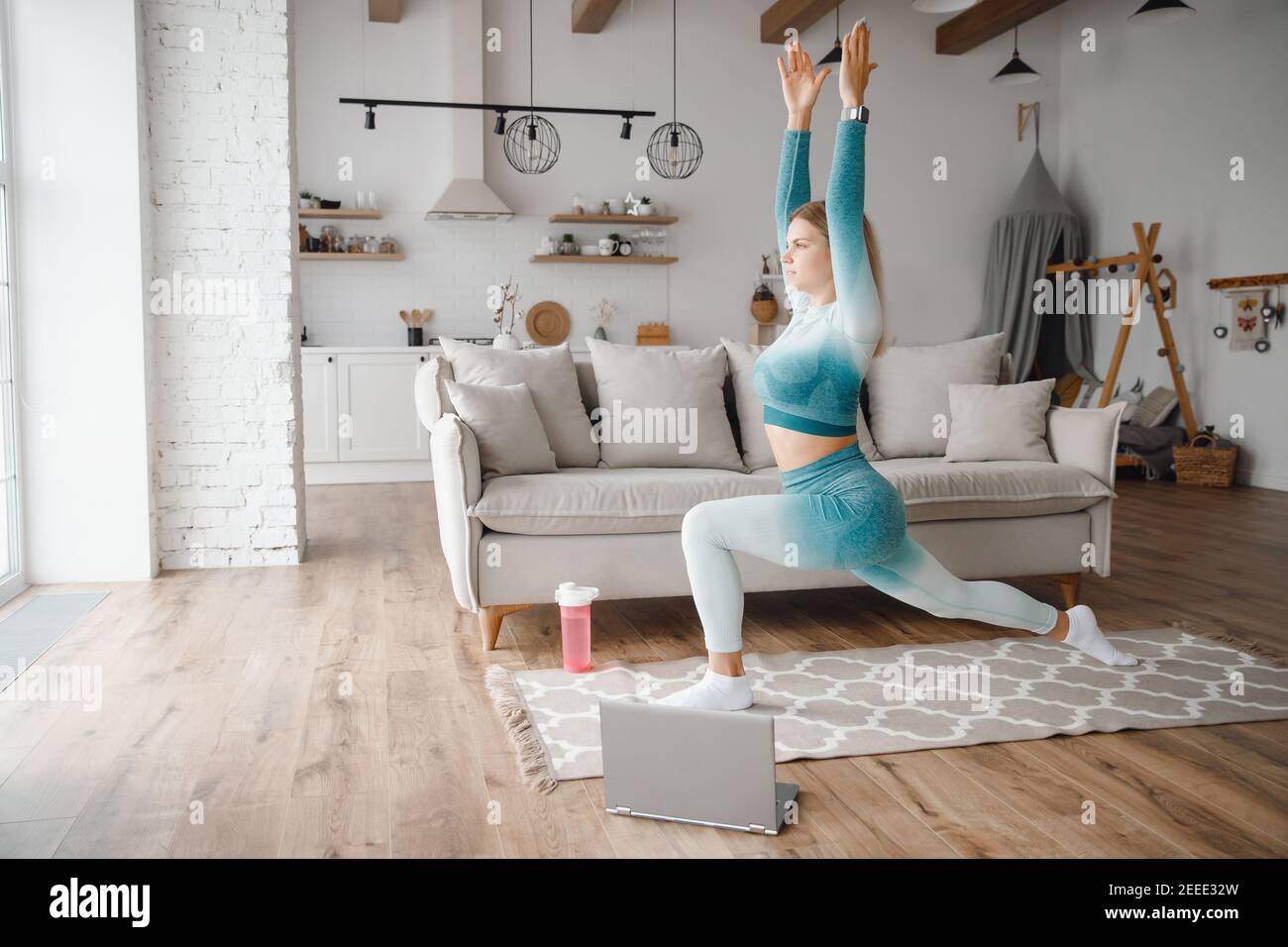 Streamer Woman High Resolution Stock Photography and Images - Alamy