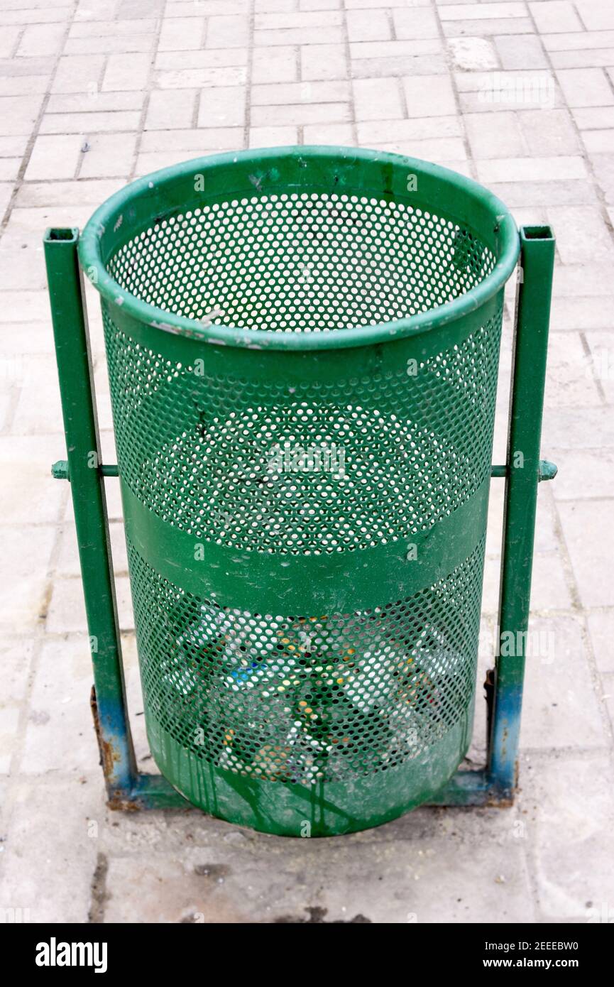 Outdoor bin in green color Stock Photo - Alamy
