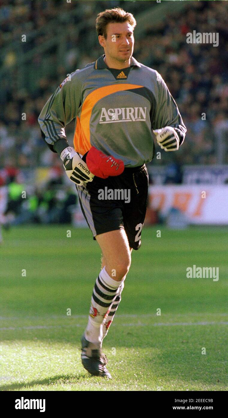 00 04 1999 hi-res stock photography and images - Alamy