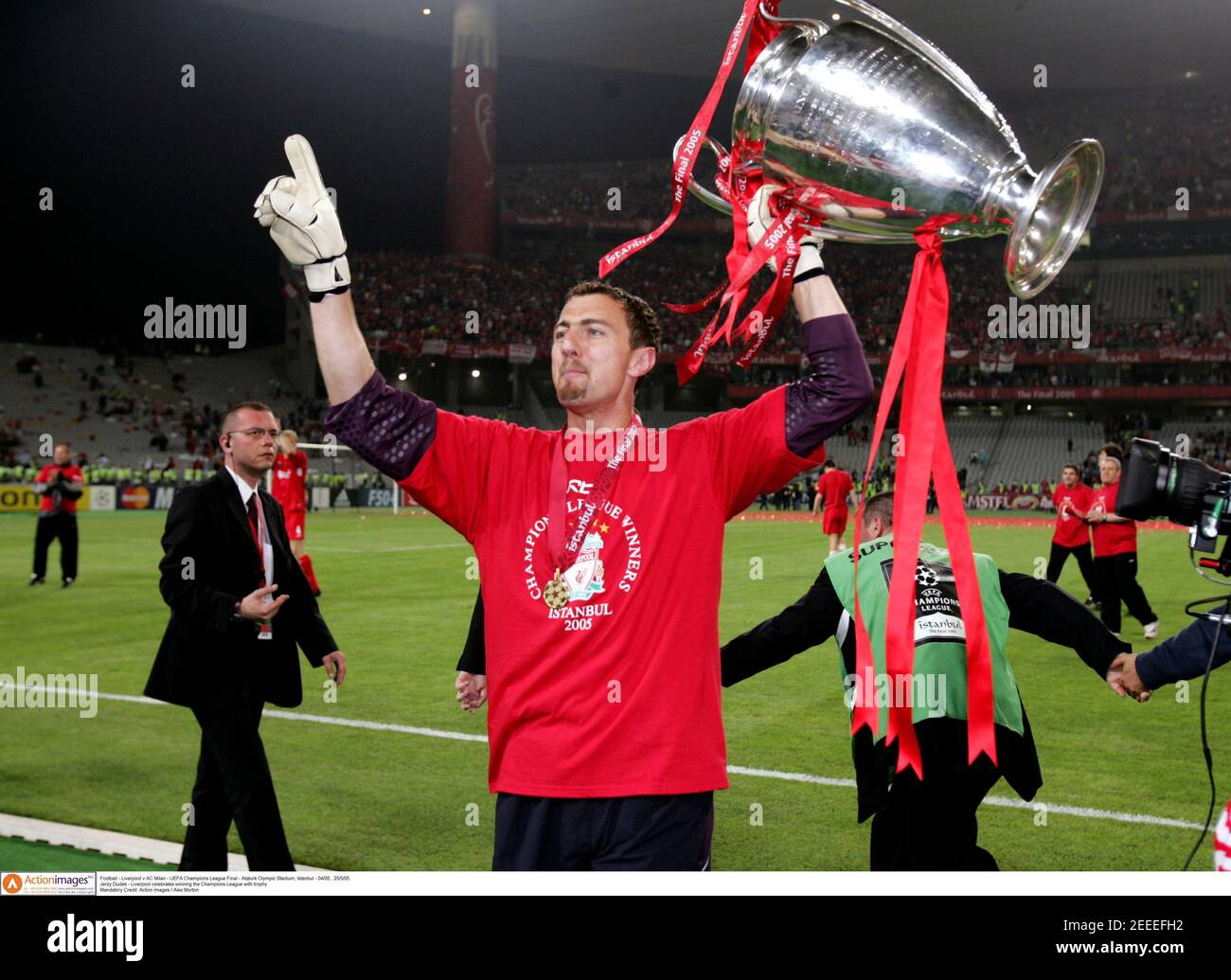 Liverpool milan istanbul dudek hi-res stock photography and images - Alamy