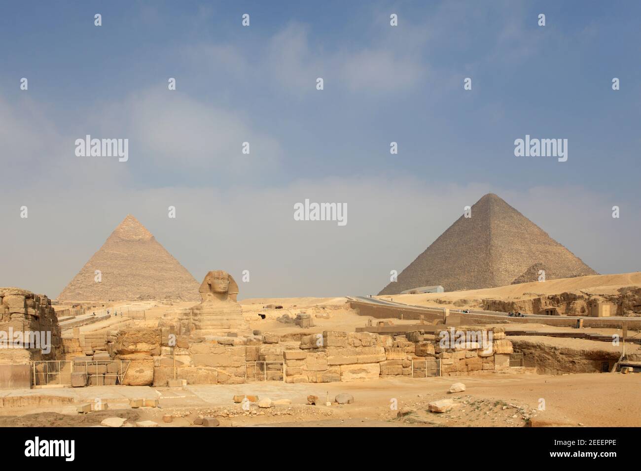 The Great Sphinx of Giza against the Pyramid of Khafre, Egypt Stock ...