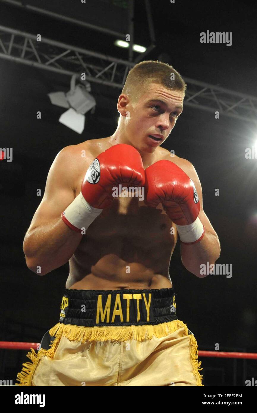 Boxing Oldham Action High Resolution Stock Photography and Images - Alamy