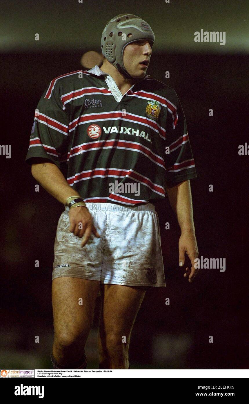 Pontypridd pool hi-res stock photography and images - Alamy