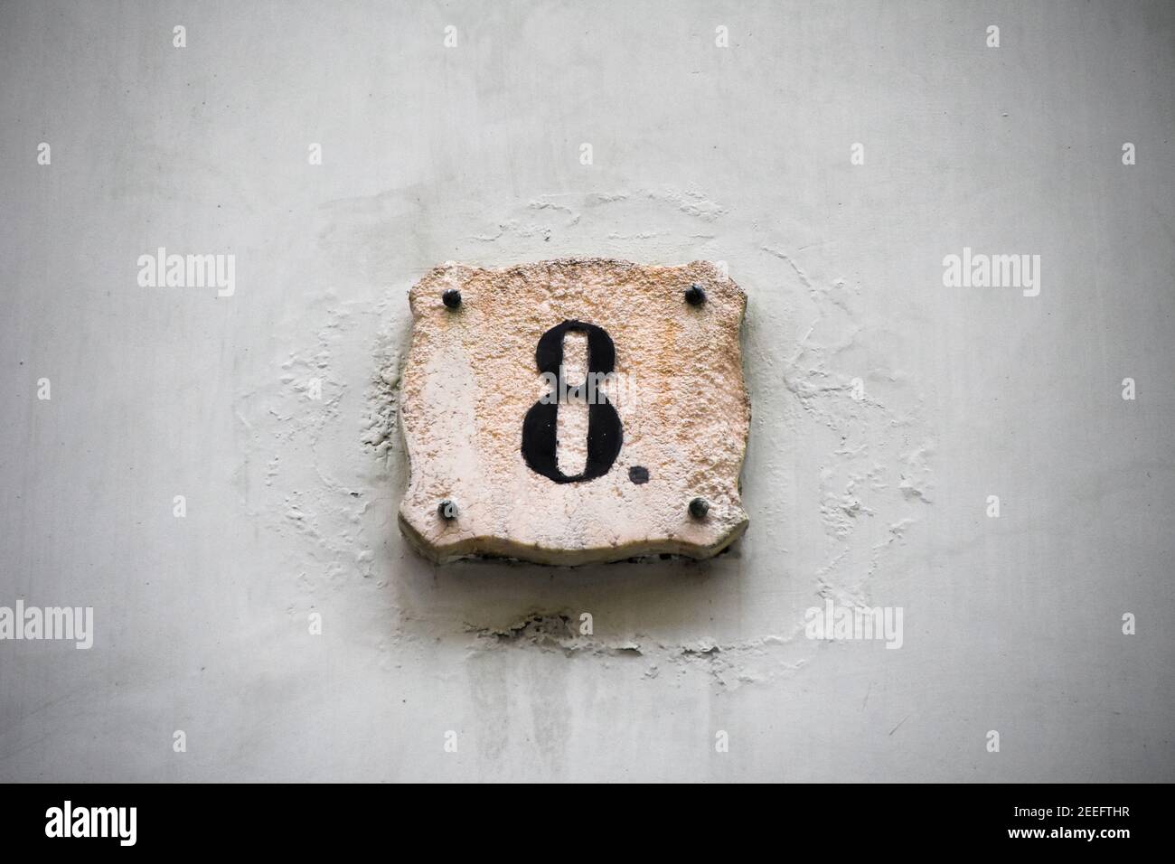 Number 8 house building hi-res stock photography and images - Alamy