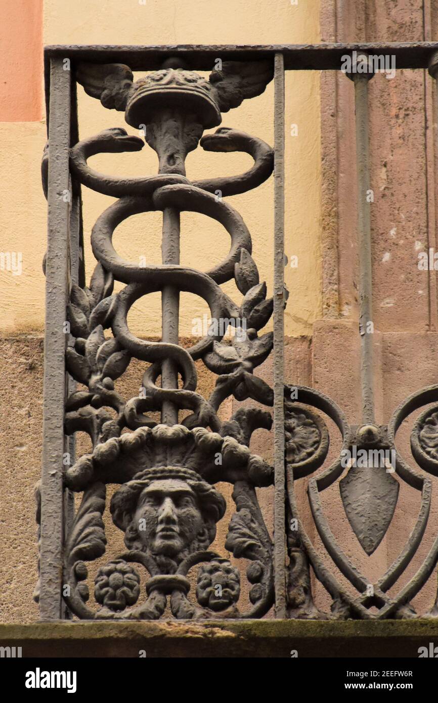 Ornate wrought iron balcony railing hi-res stock photography and images ...