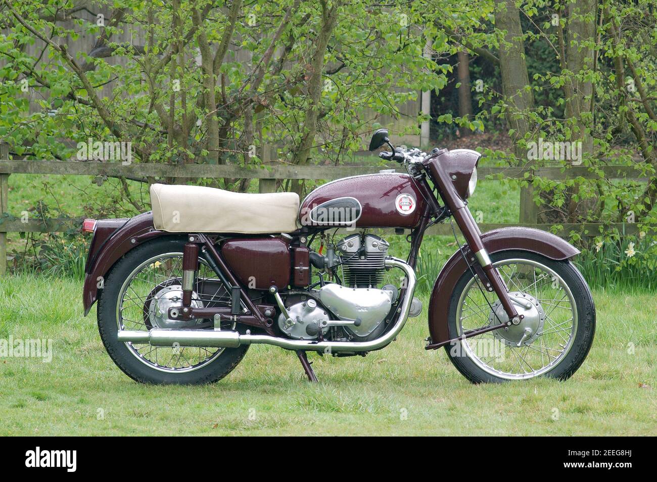 1957 Ariel KH Fieldmaster 500cc Stock Photo - Alamy