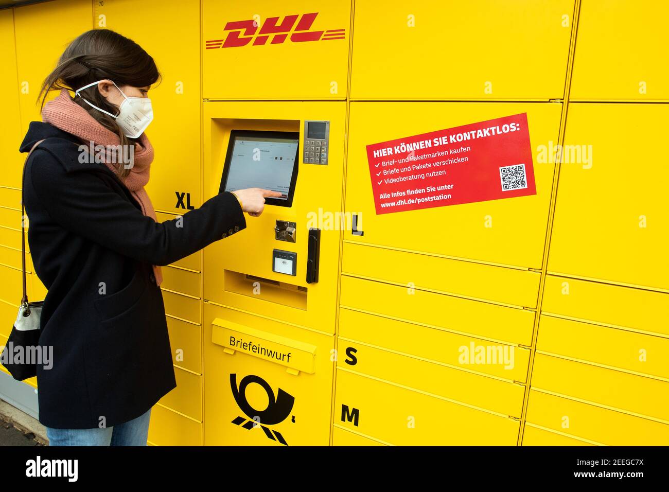 Parcels post extension hi-res stock photography and images - Alamy