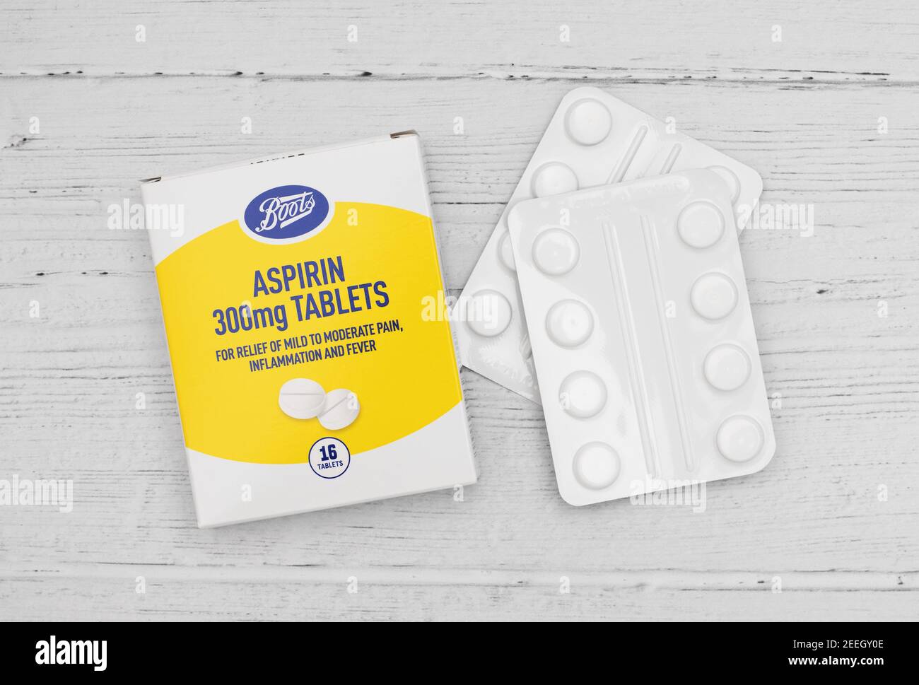 Aspirin box packet hi-res stock photography and images - Alamy
