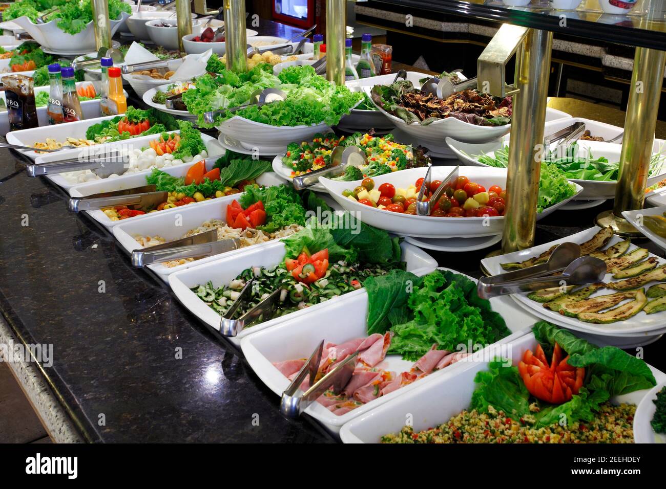 Hot fast food self service counter hi-res stock photography and images ...