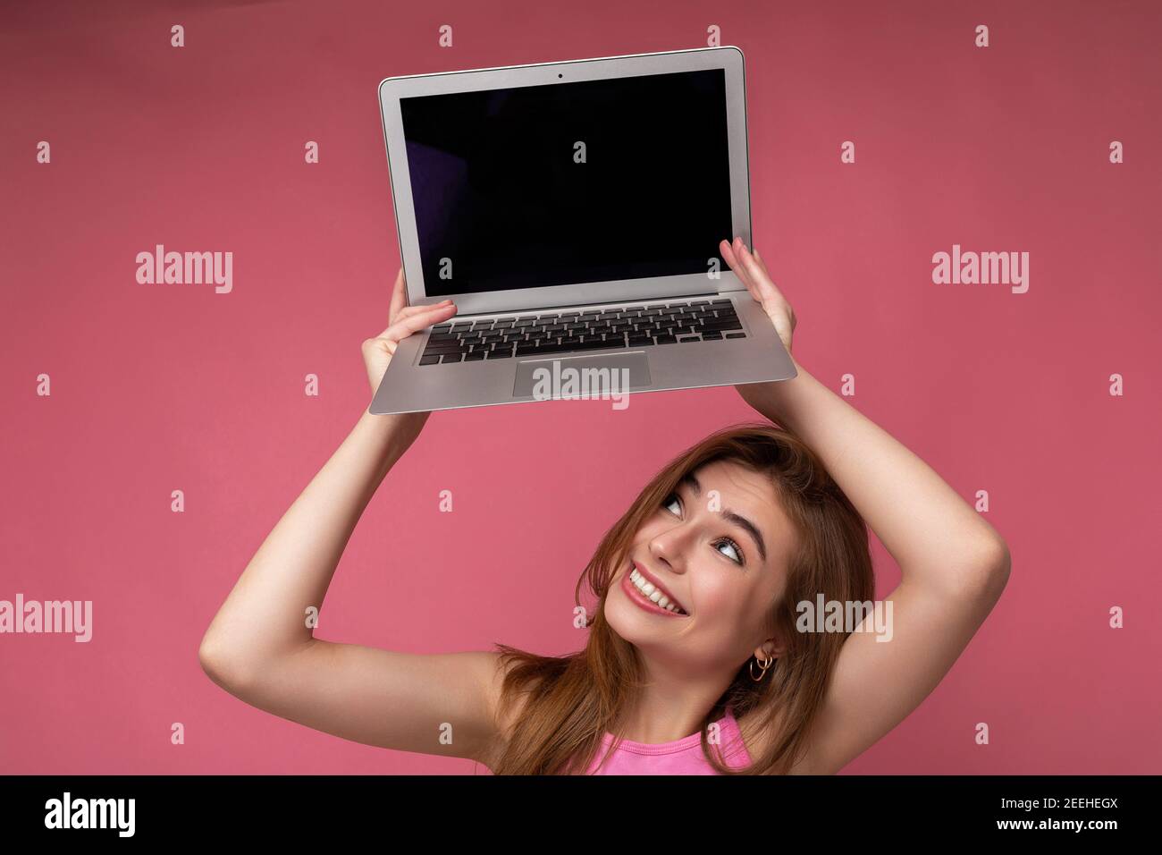 Laptop profile cutout hi-res stock photography and images - Alamy