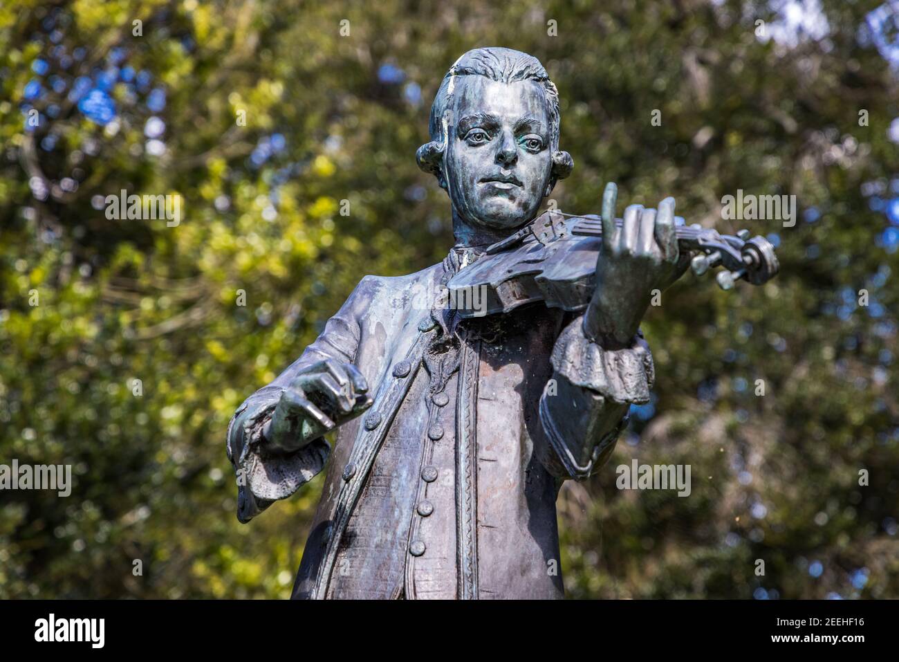 Mozart statue, Parade Gardens, Bath, England Stock Photo - Alamy