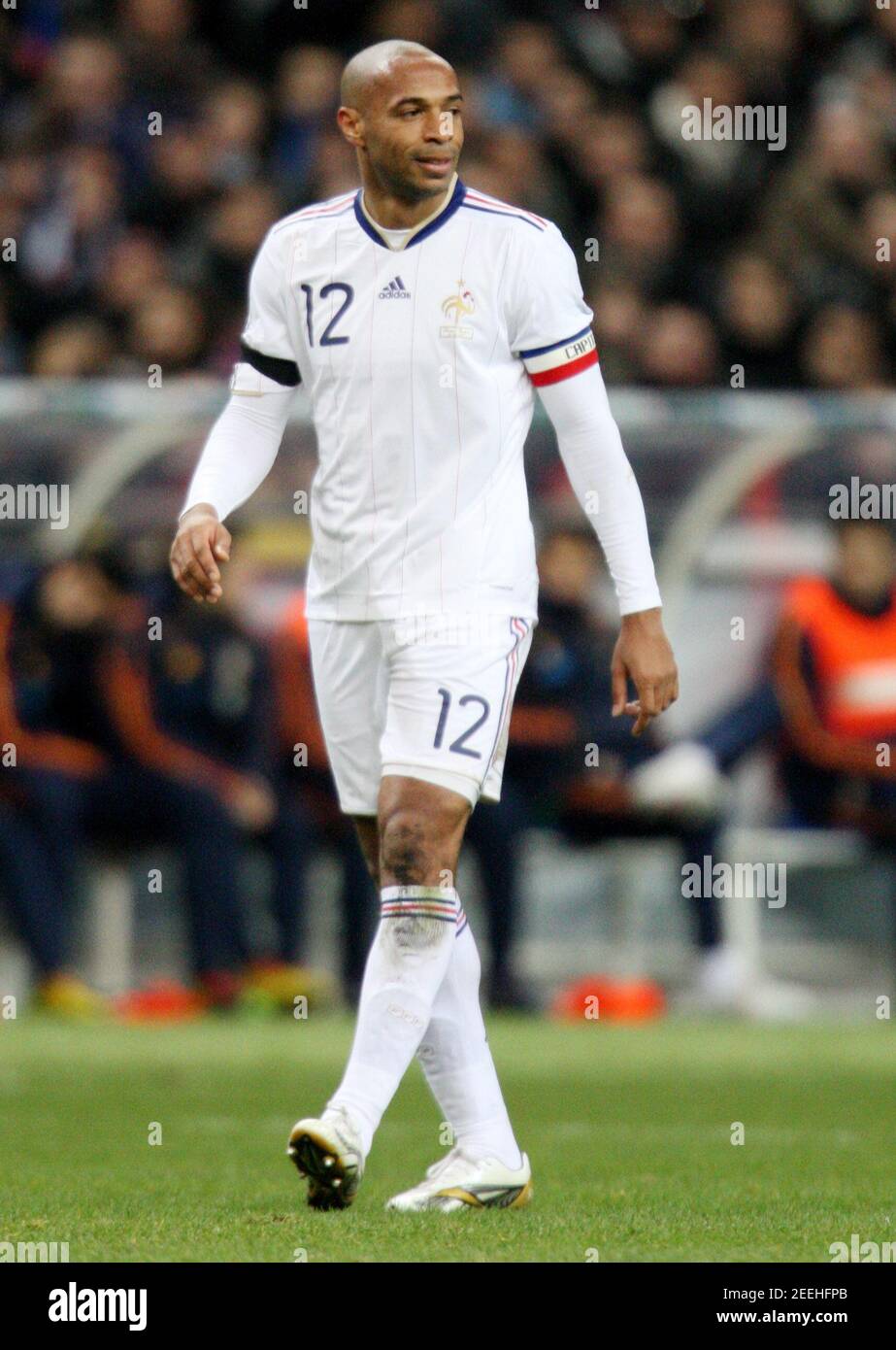 Thierry henry france england hi-res stock photography and images - Alamy