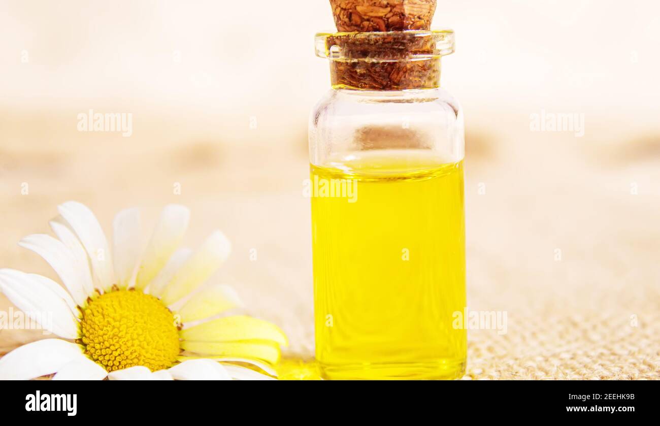 Chamomile extract in small hi-res stock photography and images - Alamy