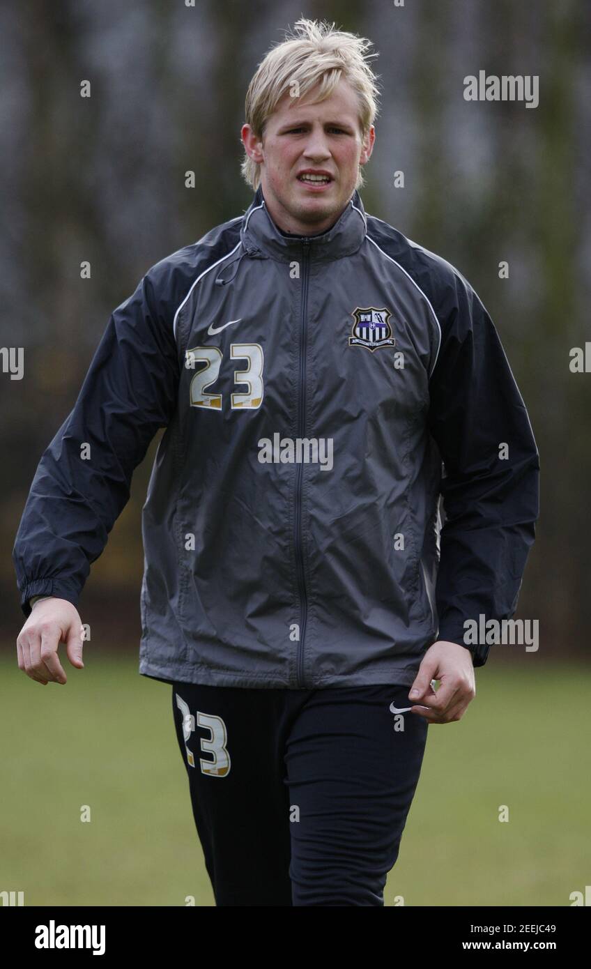 Kasper schmeichel and peter schmeichel hi-res stock photography and ...