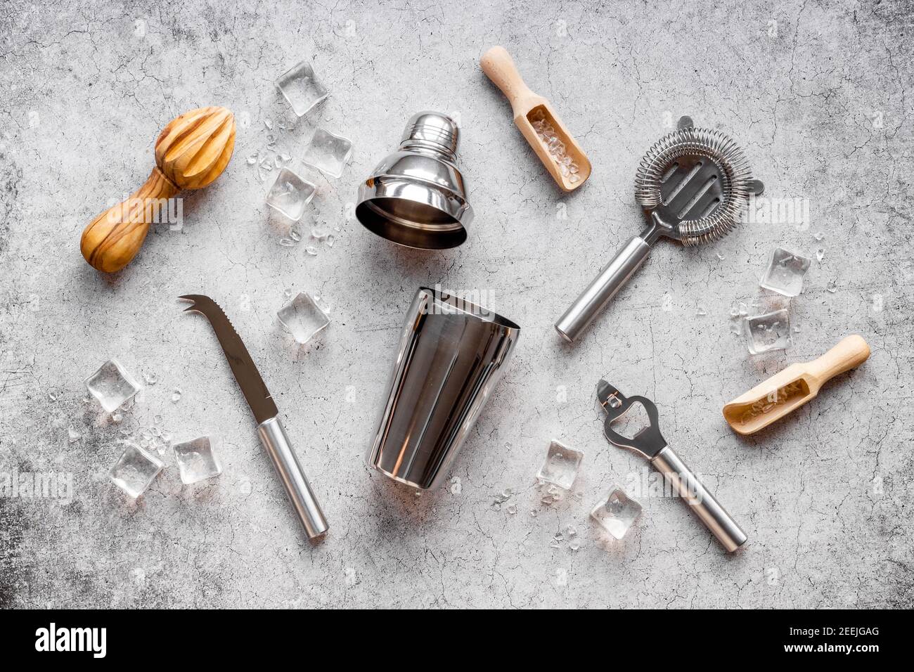 Set of bartender tools and accessories with a cocktail shaker Stock ...
