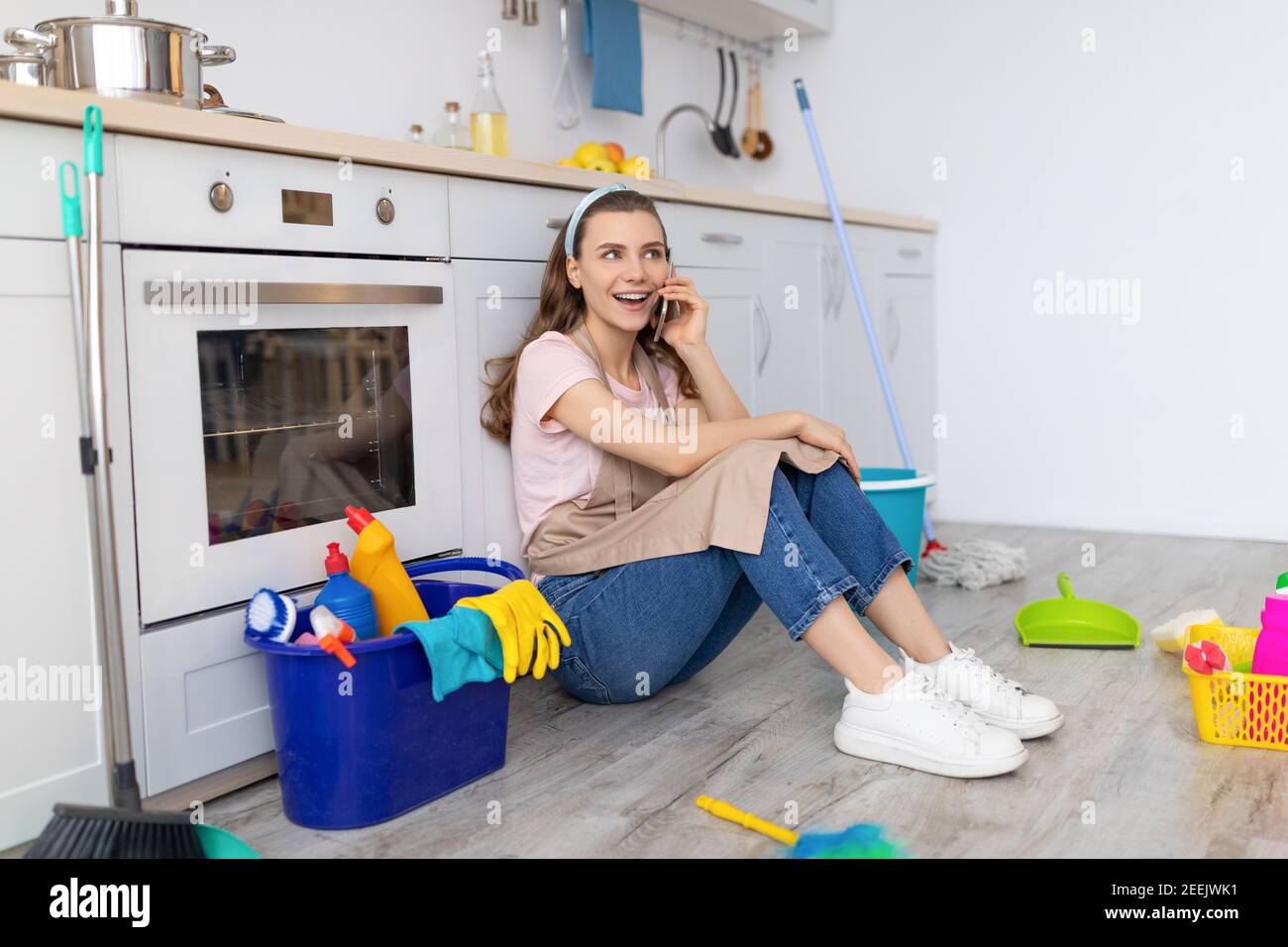 Mobile maid hi-res stock photography and images - Alamy