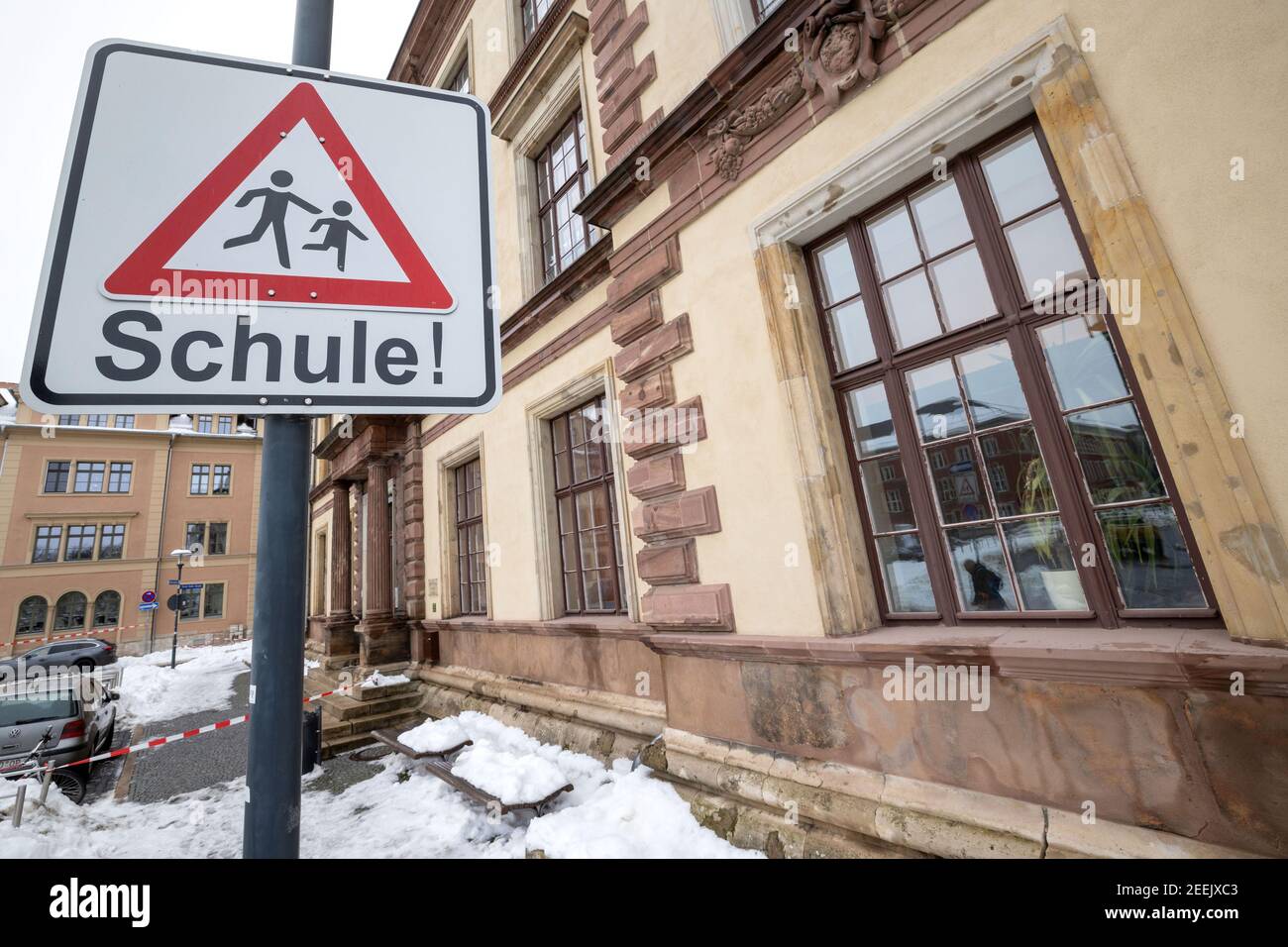 Weimar, Germany. 16th Feb, 2021. A sign points out playing children in ...