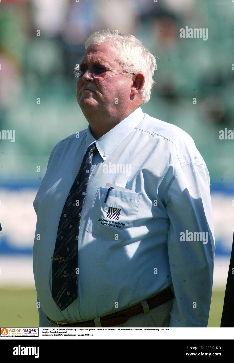 David shepherd cricket umpire hi-res stock photography and images - Alamy