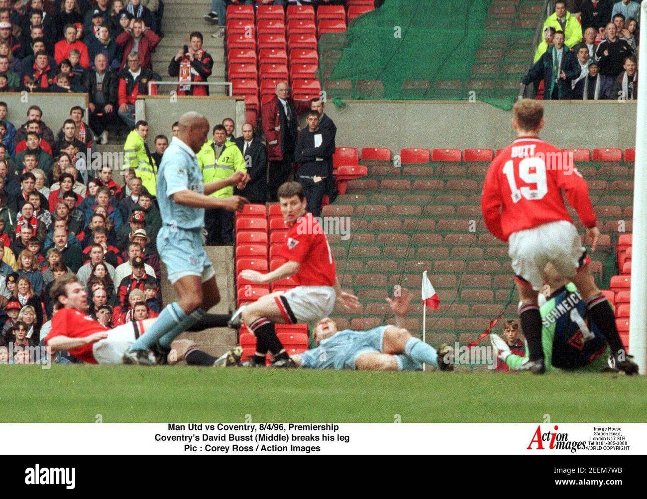 Manchester united with david busst hi-res stock photography and images ...
