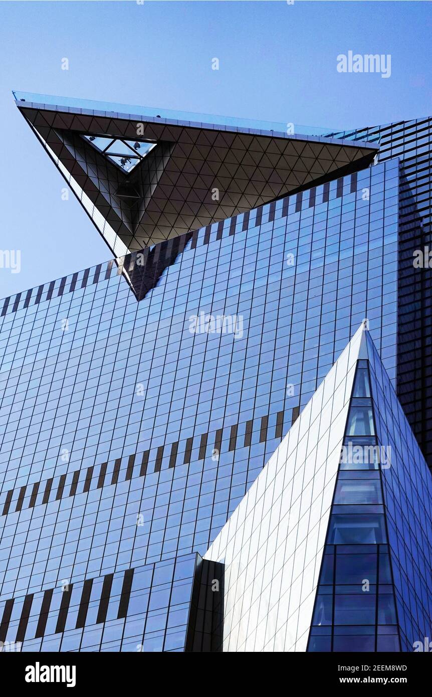 The Edge platform looking up at people from below in Manhattan New York ...