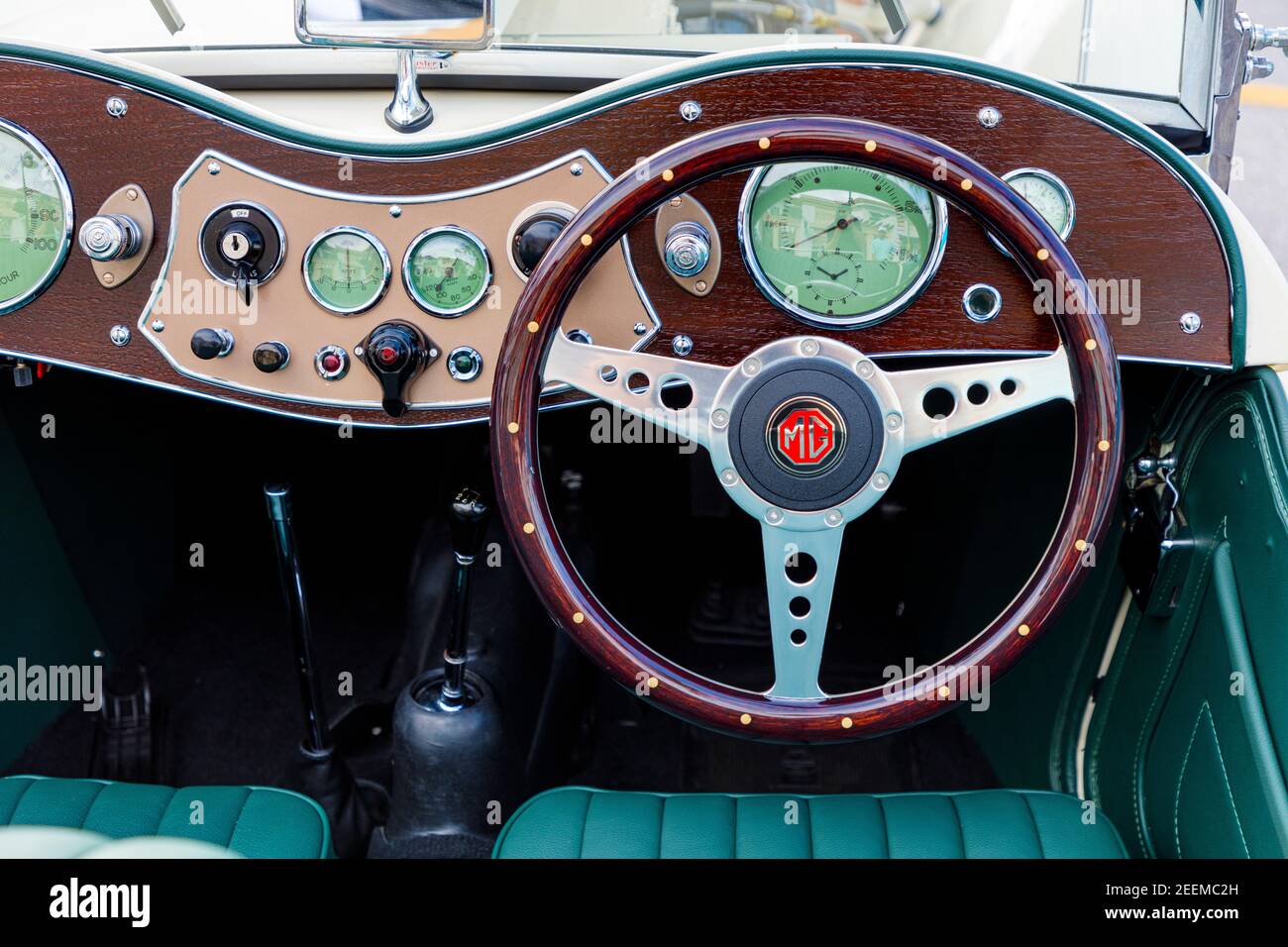 Mg cars hi-res stock photography and images - Alamy