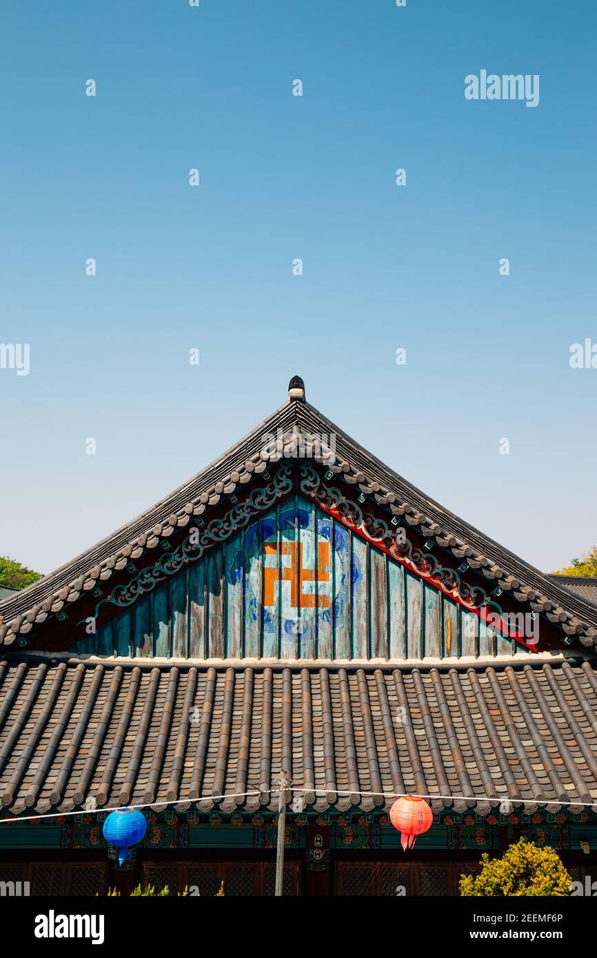 Gakwonsa Temple Korean traditional architecture in Cheonan, Korea Stock ...