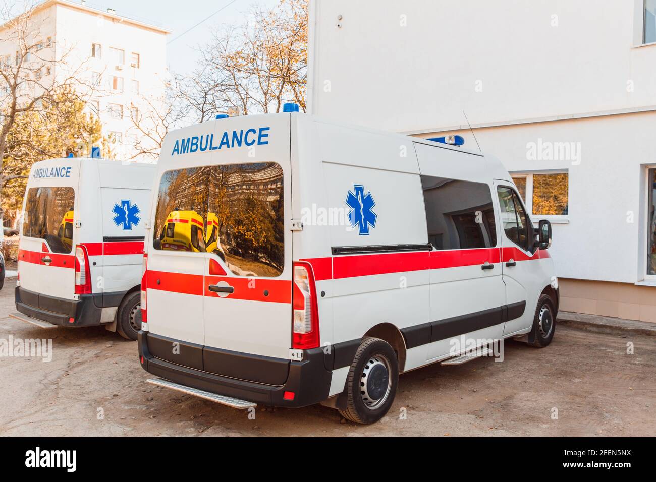 Ambulance rear lights hi-res stock photography and images - Alamy