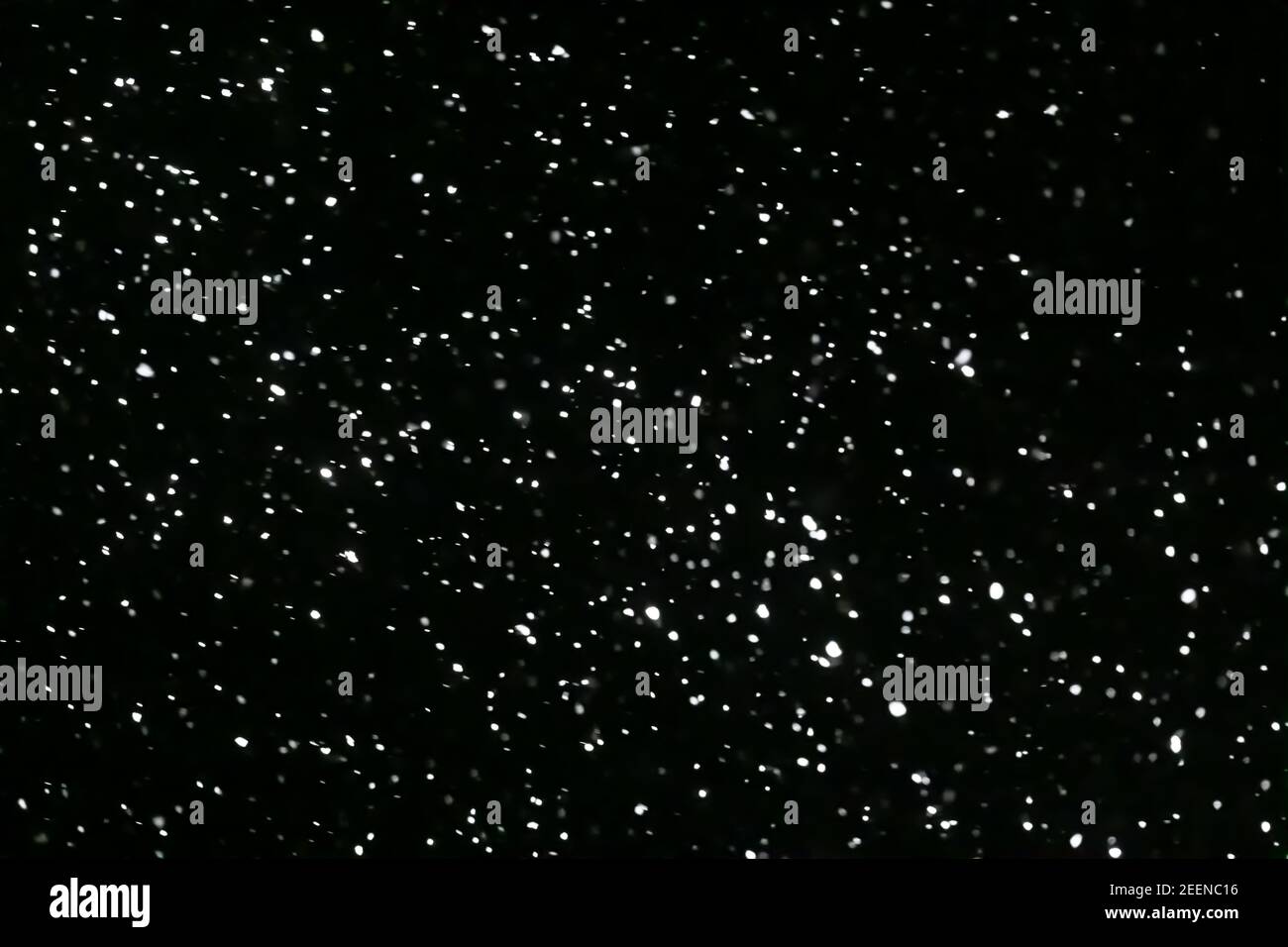 Snowfall night hi-res stock photography and images - Alamy