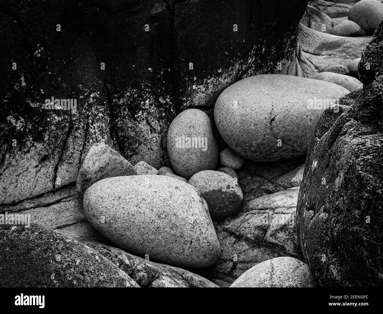 Pebbles Porth Nanven Cornwall Stock Photo - Alamy