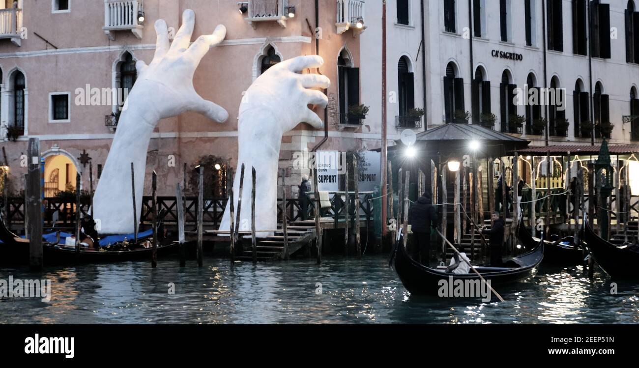 A mainly winter stroll through the urban labyrinth of Venice, revealing ...