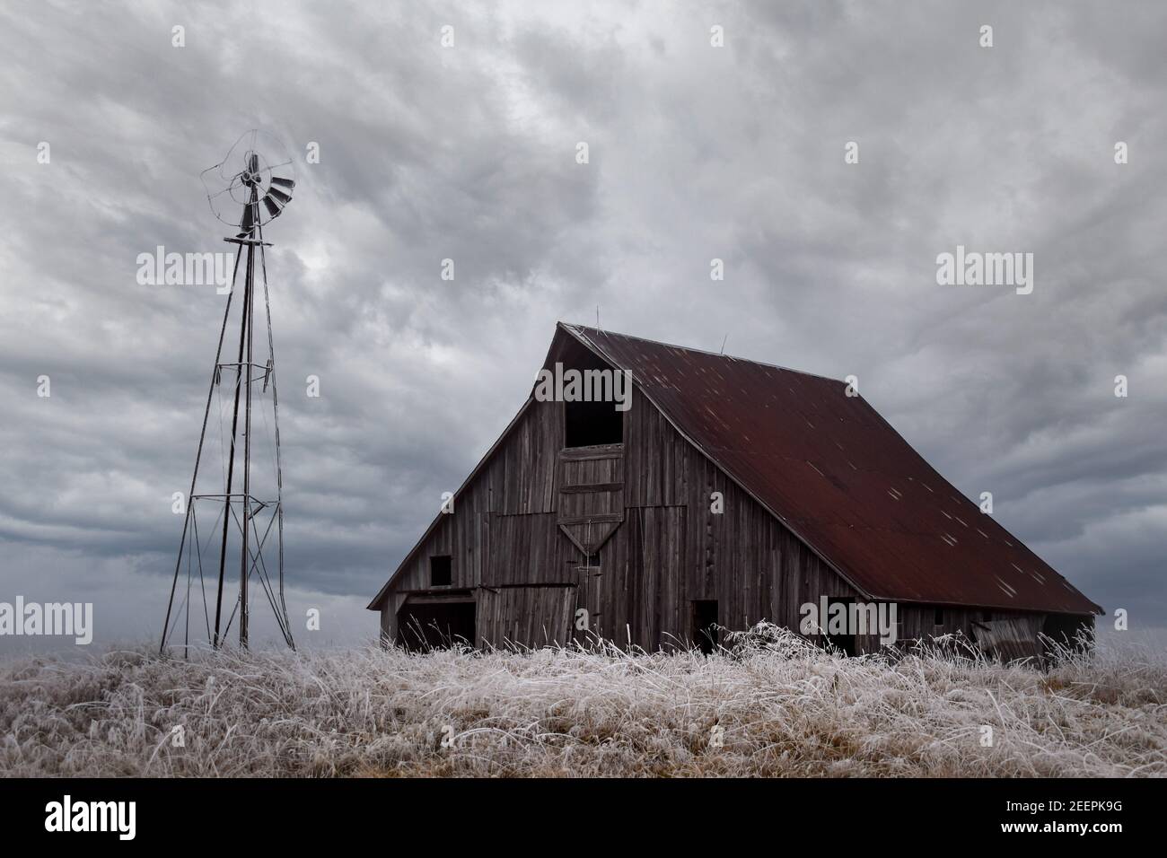 Broken windmill hi-res stock photography and images - Alamy