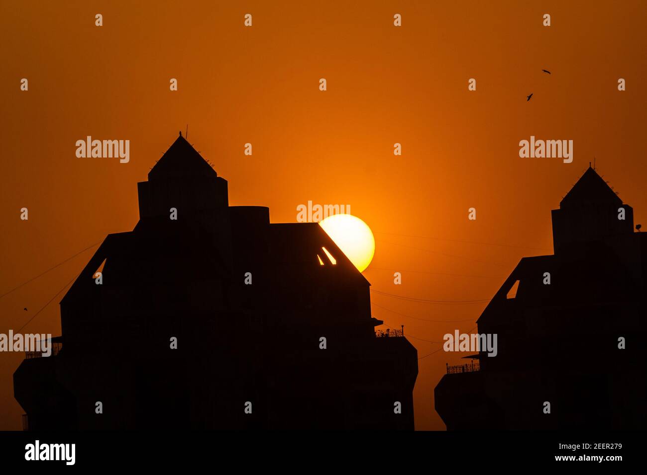 Architecture windows building mumbai hi-res stock photography and ...